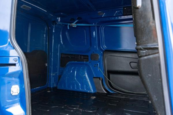 Zils Fiat Doblo 2017 Rīga, ar dzinēja tilpumu 1.30 L un nobraukumu 194 tūkst. km par 4900 €, foto 3 vietnē AUTOMOTO.COM.LV