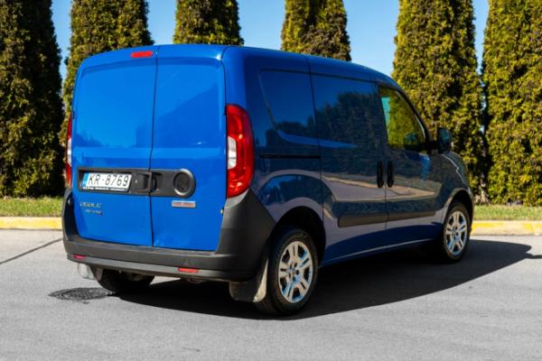 Zils Fiat Doblo 2017 Rīga, ar dzinēja tilpumu 1.30 L un nobraukumu 194 tūkst. km par 4900 €, foto 4 vietnē AUTOMOTO.COM.LV