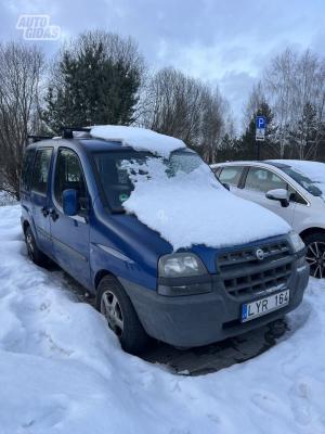 Blue Fiat Doblo 2002 in Vilnius, with an engine capacity of 1.30 L and mileage of 248 thousand km for 1200 €, photo 3 on AUTOMOTO.COM.LV