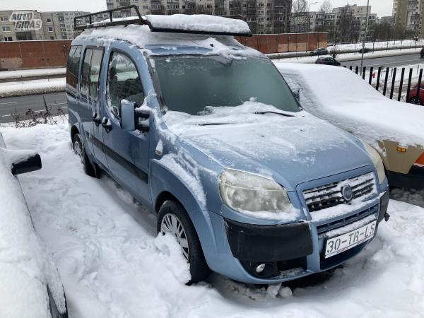 Blue Fiat Doblo 2007 in Vilnius, with an engine capacity of 1.40 L and mileage of 225 thousand km for 2200 €, photo 2 on AUTOMOTO.COM.LV