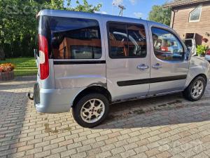 Blue Fiat Doblo 2009 in Bauska, with an engine capacity of 1.30 L and mileage of 178 thousand km for 1300 €, photo 3 on AUTOMOTO.COM.LV