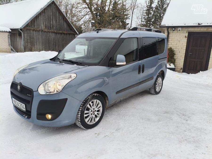 Blue Fiat Doblo 2014 in Pasvalys, with an engine capacity of 1.60 L and mileage of 318 thousand km for 3600 €, photo 2 on AUTOMOTO.COM.LV