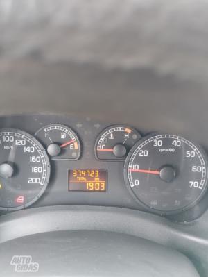 Zils Fiat Doblo 2004 Viļņa, ar dzinēja tilpumu 1.90 L un nobraukumu 375 tūkst. km par 1300 €, foto 10 vietnē AUTOMOTO.COM.LV