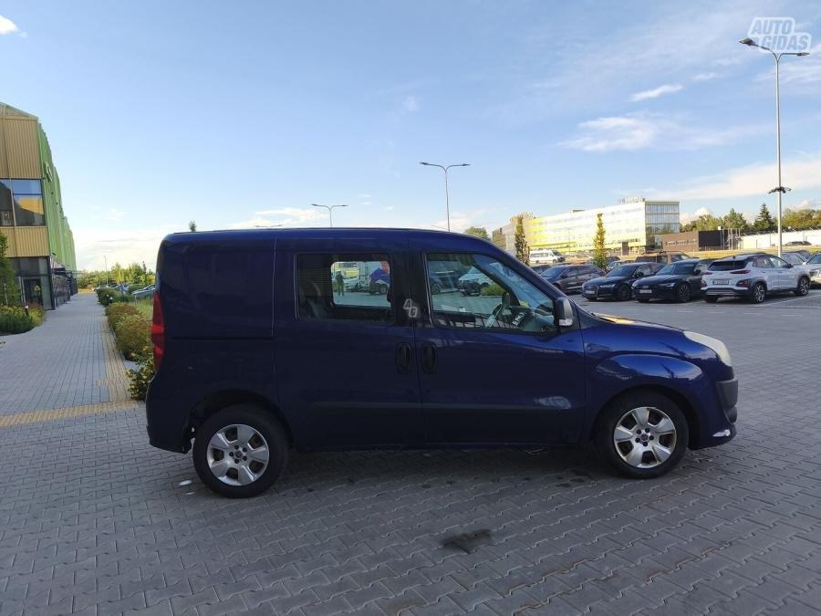 Blue Fiat Doblo 2010 in Vilnius, with an engine capacity of 1.30 L and mileage of 210 thousand km for 3700 €, photo 5 on AUTOMOTO.COM.LV