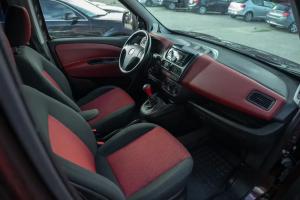 Brūns Fiat Doblo 2010 Liepāja, ar dzinēja tilpumu 1.30 L un nobraukumu 248 tūkst. km par 3900 €, foto 13 vietnē AUTOMOTO.COM.LV