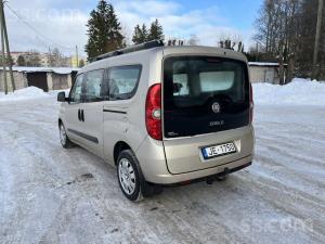 Brown Fiat Doblo 2013 in Talsi, with an engine capacity of 2.00 L and mileage of 319 thousand km for 2195 €, photo 5 on AUTOMOTO.COM.LV