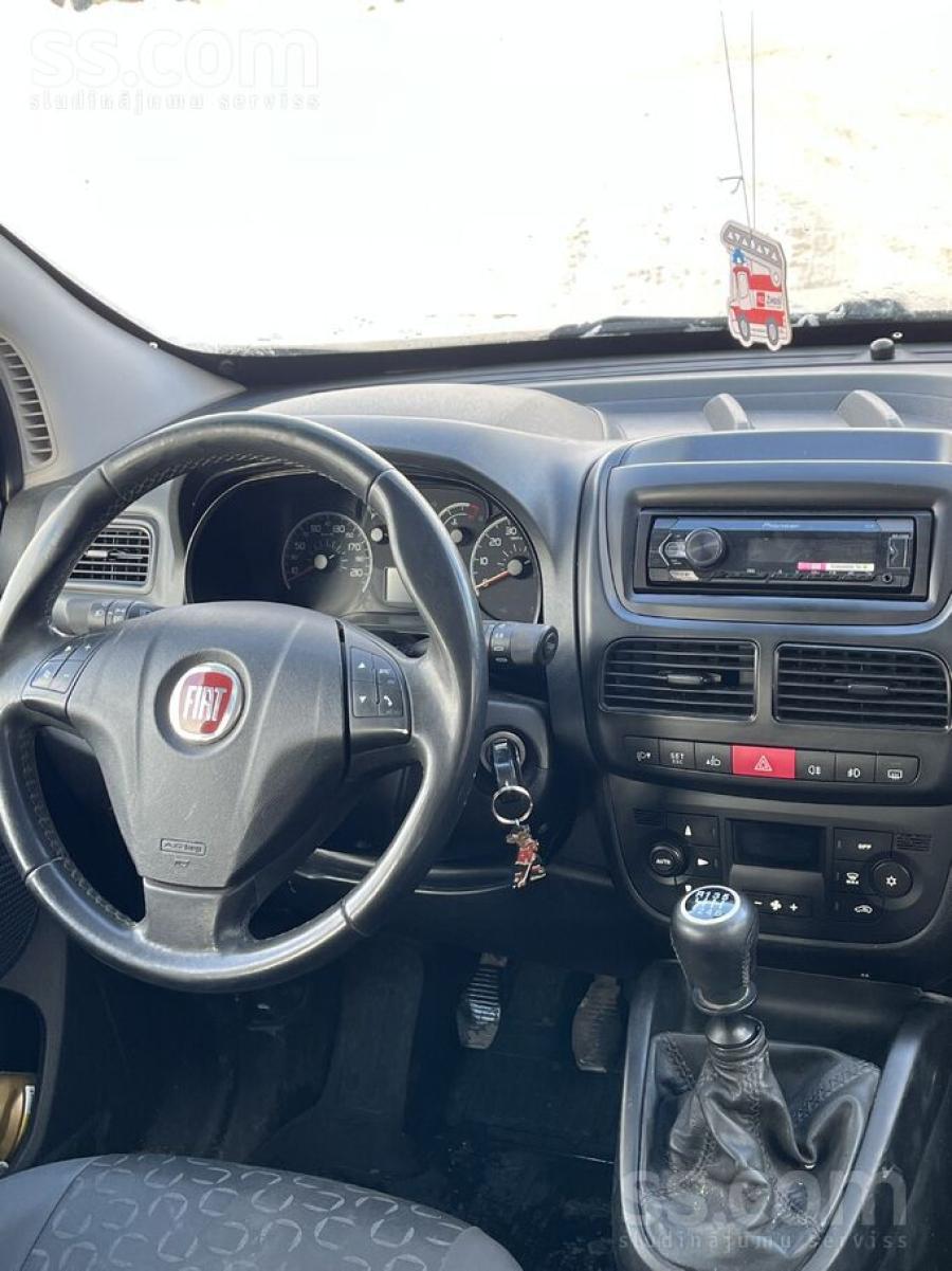 Brown Fiat Doblo 2013 in Talsi, with an engine capacity of 2.00 L and mileage of 319 thousand km for 2195 €, photo 6 on AUTOMOTO.COM.LV