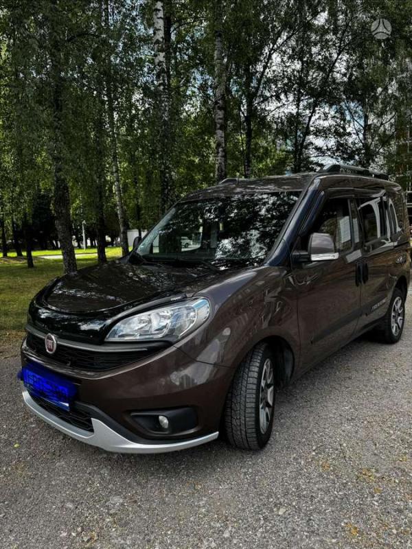 Brūns Fiat Doblo 2016 Viļņa, ar dzinēja tilpumu 1.60 L un nobraukumu 269 tūkst. km par 8650 €, foto 2 vietnē AUTOMOTO.COM.LV