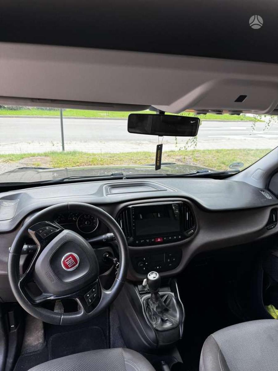 Brūns Fiat Doblo 2016 Viļņa, ar dzinēja tilpumu 1.60 L un nobraukumu 269 tūkst. km par 8650 €, foto 20 vietnē AUTOMOTO.COM.LV