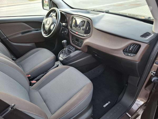 Brūns Fiat Doblo 2018 Viļņa, ar dzinēja tilpumu 1.60 L un nobraukumu 190 tūkst. km par 8350 €, foto 9 vietnē AUTOMOTO.COM.LV
