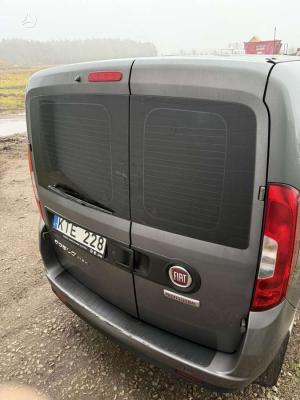 Pelēks Fiat Doblo 2018 Panevēža, ar dzinēja tilpumu 1.60 L un nobraukumu 199 tūkst. km par 6500 €, foto 3 vietnē AUTOMOTO.COM.LV