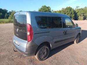 Grey Fiat Doblo 2011 in Klaipeda, with an engine capacity of 1.30 L and mileage of 226 thousand km for 1400 €, photo 3 on AUTOMOTO.COM.LV