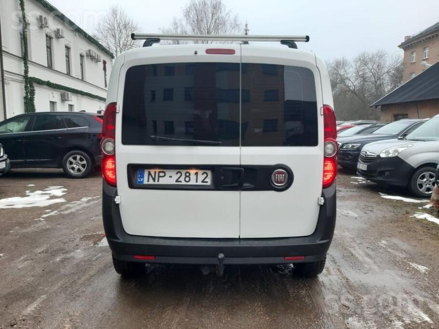 Grey Fiat Doblo 2014 in Daugavpils, with an engine capacity of 1.60 L and mileage of 0 thousand km for 4300 €, photo 6 on AUTOMOTO.COM.LV