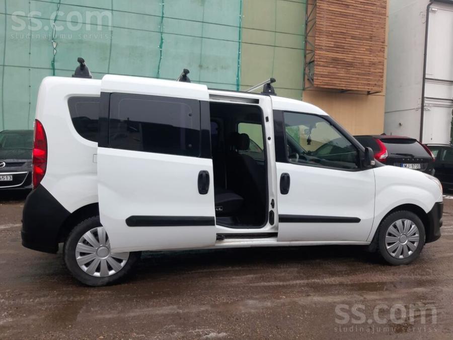 Grey Fiat Doblo 2014 in Daugavpils, with an engine capacity of 1.60 L and mileage of 0 thousand km for 4300 €, photo 21 on AUTOMOTO.COM.LV