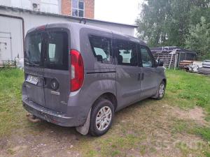 Grey Fiat Doblo 2015 in Riga, with an engine capacity of 1.30 L and mileage of 250 thousand km for 3150 €, photo 4 on AUTOMOTO.COM.LV