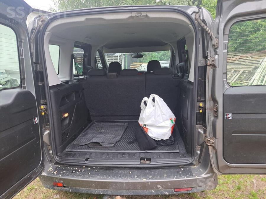 Grey Fiat Doblo 2015 in Riga, with an engine capacity of 1.30 L and mileage of 250 thousand km for 3150 €, photo 8 on AUTOMOTO.COM.LV