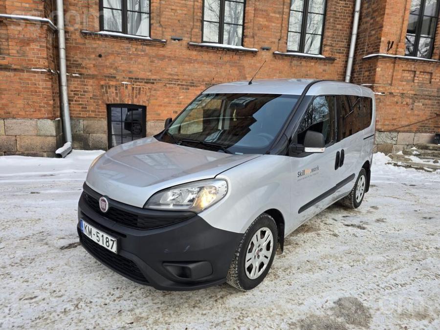 Grey Fiat Doblo 2016 in Daugavpils, with an engine capacity of 1.30 L and mileage of 169 thousand km for 5600 €, photo 2 on AUTOMOTO.COM.LV