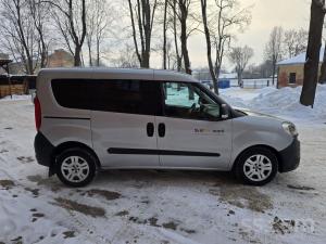 Grey Fiat Doblo 2016 in Daugavpils, with an engine capacity of 1.30 L and mileage of 169 thousand km for 5600 €, photo 5 on AUTOMOTO.COM.LV