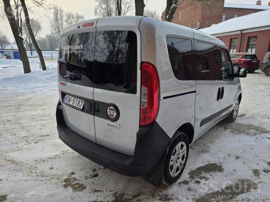 Grey Fiat Doblo 2016 in Daugavpils, with an engine capacity of 1.30 L and mileage of 169 thousand km for 5600 €, photo 6 on AUTOMOTO.COM.LV