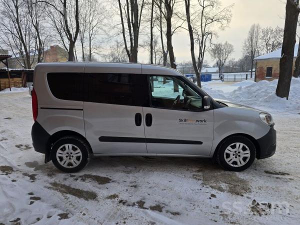 Pelēks Fiat Doblo 2016 Daugavpils, ar dzinēja tilpumu 1.30 L un nobraukumu 169 tūkst. km par 5400 €, foto 5 vietnē AUTOMOTO.COM.LV