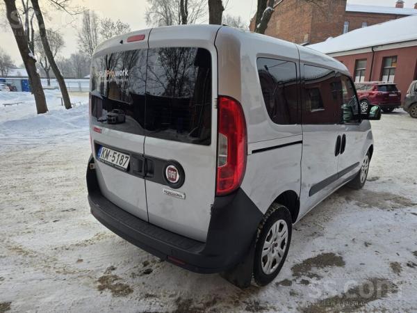 Pelēks Fiat Doblo 2016 Daugavpils, ar dzinēja tilpumu 1.30 L un nobraukumu 169 tūkst. km par 5400 €, foto 6 vietnē AUTOMOTO.COM.LV