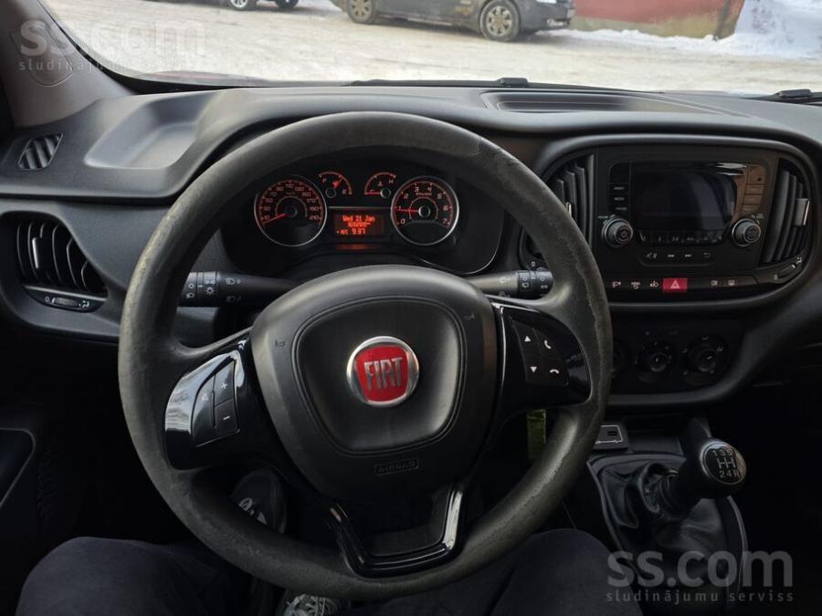 Pelēks Fiat Doblo 2016 Daugavpils, ar dzinēja tilpumu 1.30 L un nobraukumu 169 tūkst. km par 5400 €, foto 14 vietnē AUTOMOTO.COM.LV