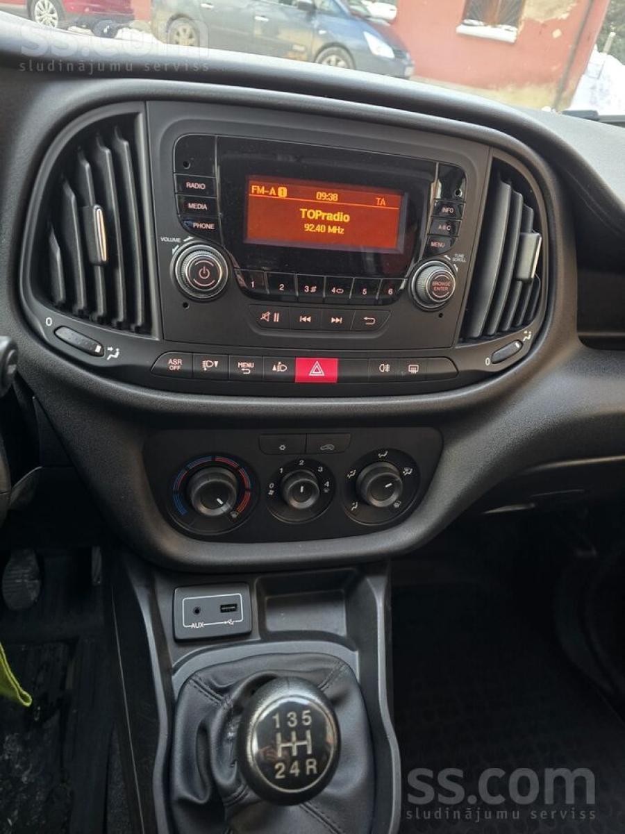 Pelēks Fiat Doblo 2016 Daugavpils, ar dzinēja tilpumu 1.30 L un nobraukumu 169 tūkst. km par 5400 €, foto 18 vietnē AUTOMOTO.COM.LV