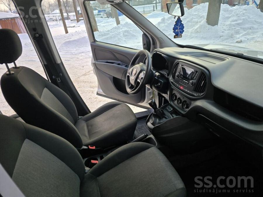 Pelēks Fiat Doblo 2016 Daugavpils, ar dzinēja tilpumu 1.30 L un nobraukumu 169 tūkst. km par 5400 €, foto 21 vietnē AUTOMOTO.COM.LV