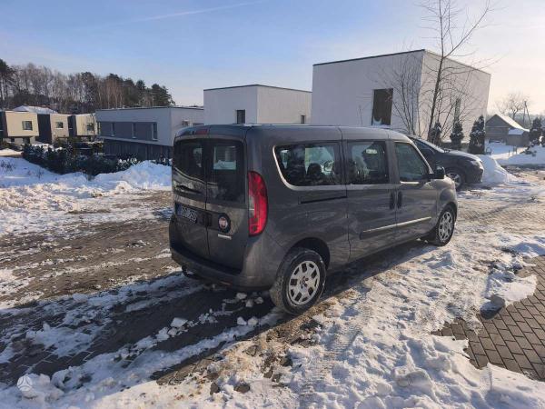 Pelēks Fiat Doblo 2018 Viļņa, ar dzinēja tilpumu 1.60 L un nobraukumu 265 tūkst. km par 5800 €, foto 4 vietnē AUTOMOTO.COM.LV