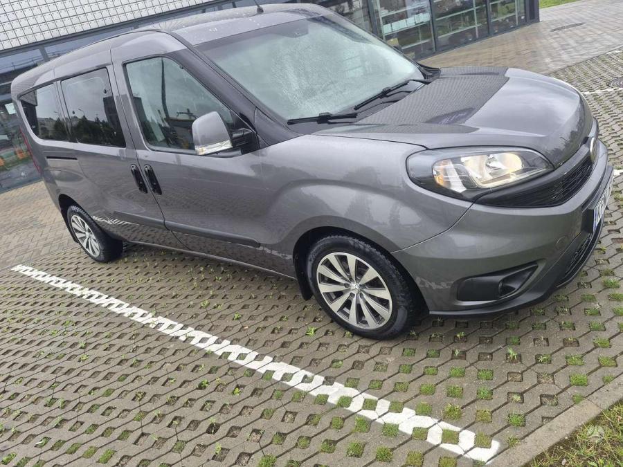 Pelēks Fiat Doblo 2018 Kauņa, ar dzinēja tilpumu 1.60 L un nobraukumu 176 tūkst. km par 6500 €, foto 4 vietnē AUTOMOTO.COM.LV