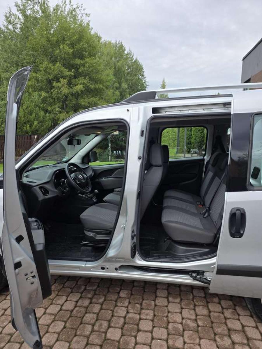 Grey Fiat Doblo 2019 in Radviliskis, with an engine capacity of 1.37 L and mileage of 138 thousand km for 8800 €, photo 14 on AUTOMOTO.COM.LV