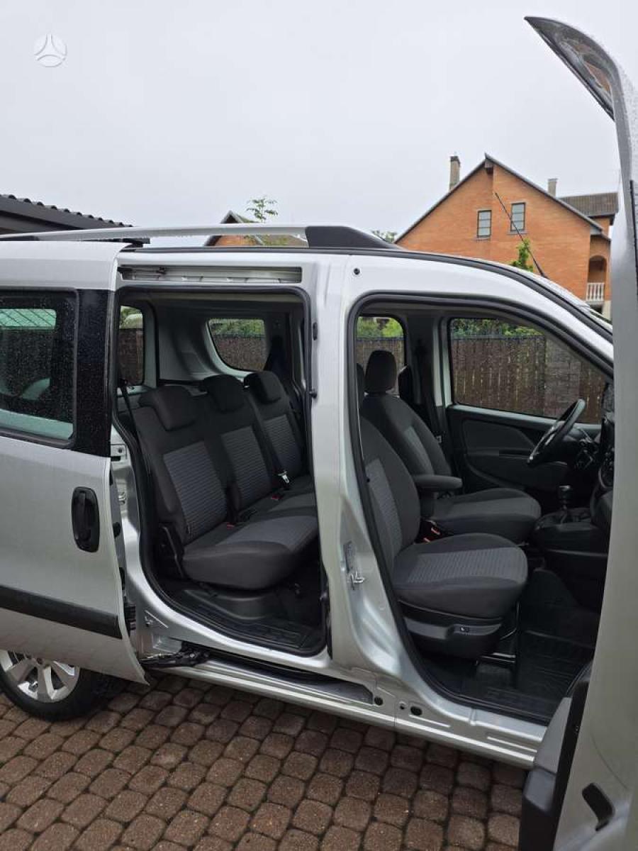 Grey Fiat Doblo 2019 in Radviliskis, with an engine capacity of 1.37 L and mileage of 138 thousand km for 8800 €, photo 19 on AUTOMOTO.COM.LV