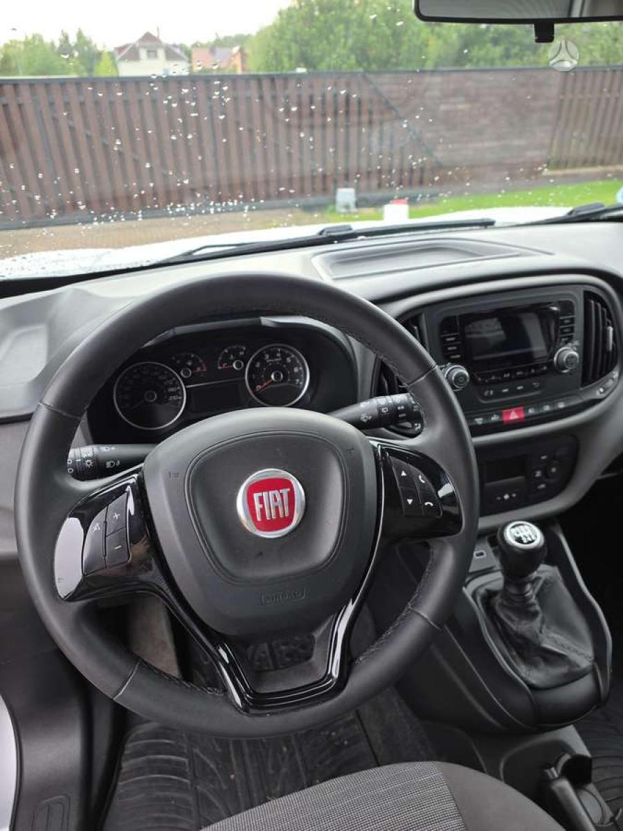 Grey Fiat Doblo 2019 in Radviliskis, with an engine capacity of 1.37 L and mileage of 138 thousand km for 8800 €, photo 26 on AUTOMOTO.COM.LV