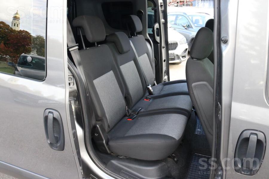 Pelēks Fiat Doblo 2022 Rīga, ar dzinēja tilpumu 1.60 L un nobraukumu 53 tūkst. km par 12990 €, foto 24 vietnē AUTOMOTO.COM.LV