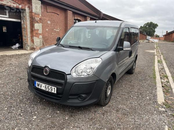 Grey Fiat Doblo 2010 in Daugavpils, with an engine capacity of 1.60 L and mileage of 322 thousand km for 2250 €, photo 7 on AUTOMOTO.COM.LV