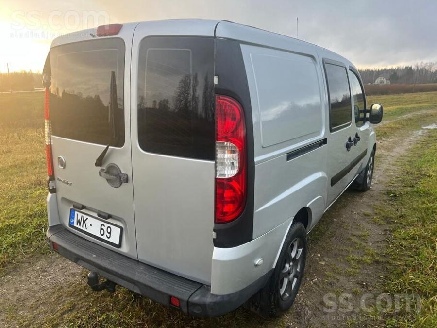 Pelēks Fiat Doblo 2010 Tukums, ar dzinēja tilpumu 1.90 L un nobraukumu 191 tūkst. km par 4990 €, foto 7 vietnē AUTOMOTO.COM.LV