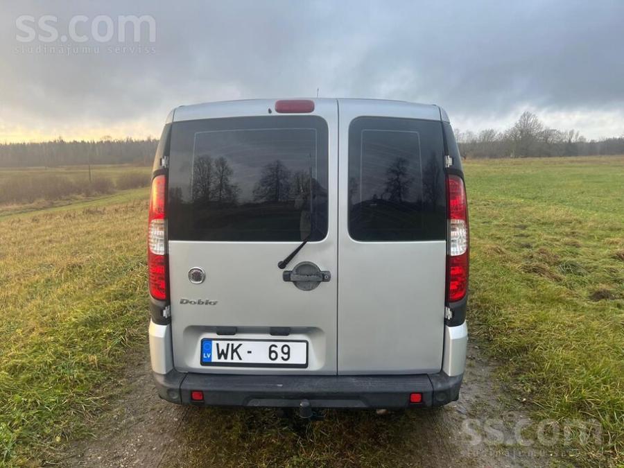 Pelēks Fiat Doblo 2010 Tukums, ar dzinēja tilpumu 1.90 L un nobraukumu 191 tūkst. km par 4990 €, foto 8 vietnē AUTOMOTO.COM.LV