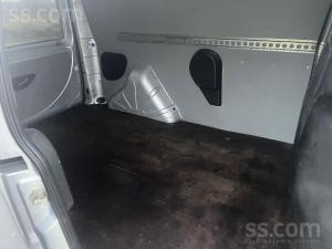 Pelēks Fiat Doblo 2010 Tukums, ar dzinēja tilpumu 1.90 L un nobraukumu 191 tūkst. km par 4990 €, foto 14 vietnē AUTOMOTO.COM.LV