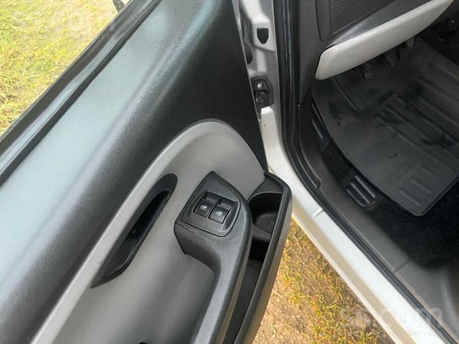 Pelēks Fiat Doblo 2010 Tukums, ar dzinēja tilpumu 1.90 L un nobraukumu 191 tūkst. km par 4990 €, foto 16 vietnē AUTOMOTO.COM.LV
