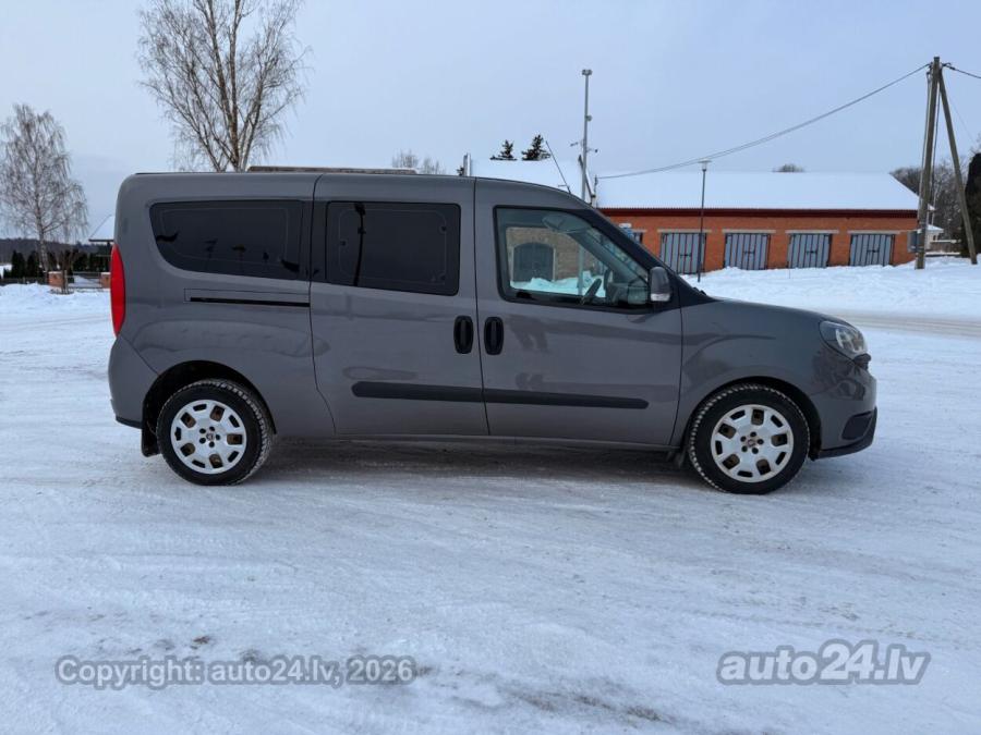 Grey Fiat Doblo 2018 in Tartu, with an engine capacity of 1.60 L and mileage of 184 thousand km for 7500 €, photo 5 on AUTOMOTO.COM.LV
