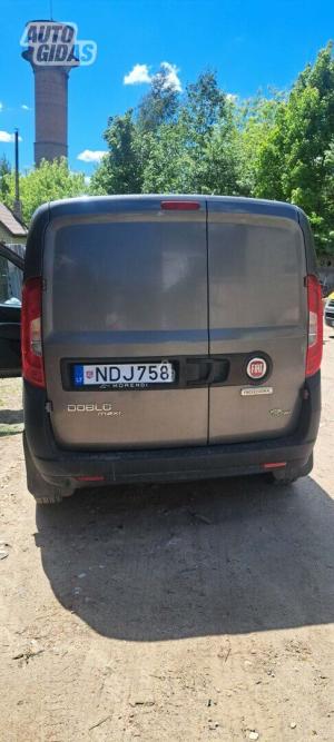 Pelēks Fiat Doblo 2016 Viļņa, ar dzinēja tilpumu 1.60 L un nobraukumu 275 tūkst. km par 3100 €, foto 7 vietnē AUTOMOTO.COM.LV