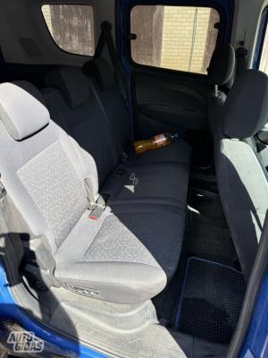 Fiat Doblo 2012 in Marijampole, with an engine capacity of 1.60 L and mileage of 420 thousand km for 1300 €, photo 8 on AUTOMOTO.COM.LV