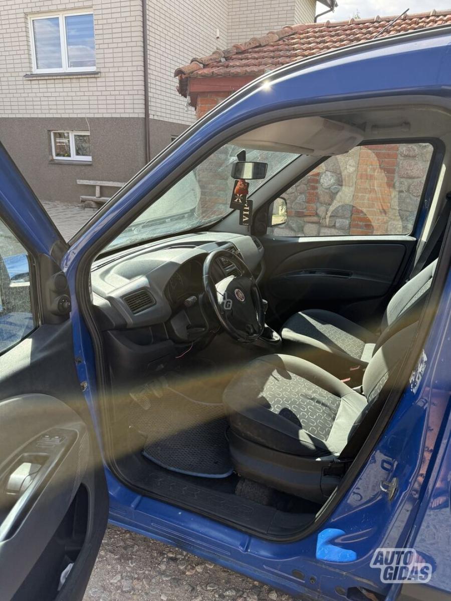 Fiat Doblo 2012 in Marijampole, with an engine capacity of 1.60 L and mileage of 420 thousand km for 1300 €, photo 11 on AUTOMOTO.COM.LV
