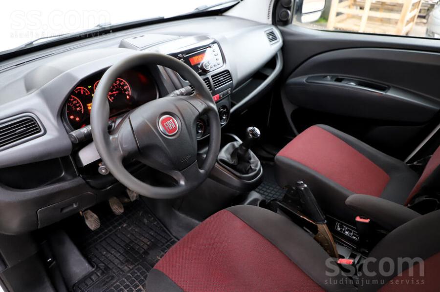 Fiat Doblo 2014 in Tukums, with an engine capacity of 1.30 L and mileage of 195 thousand km for 3990 €, photo 6 on AUTOMOTO.COM.LV