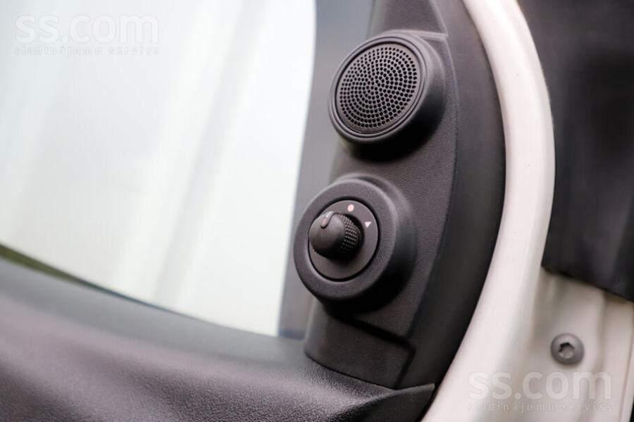 Fiat Doblo 2014 in Tukums, with an engine capacity of 1.30 L and mileage of 195 thousand km for 3990 €, photo 12 on AUTOMOTO.COM.LV