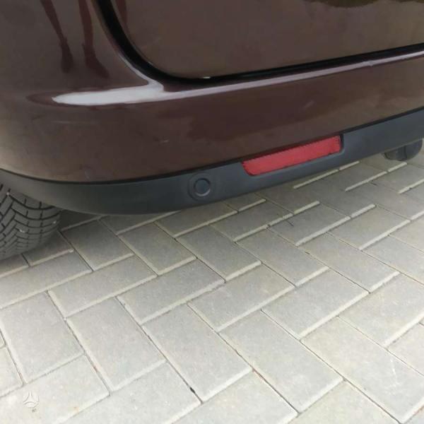 Red Fiat Doblo 2013 in Birzai, with an engine capacity of 1.37 L and mileage of 214 thousand km for 3650 €, photo 8 on AUTOMOTO.COM.LV