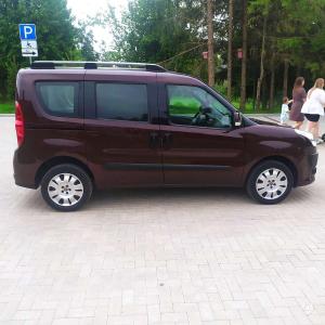 Red Fiat Doblo 2013 in Birzai, with an engine capacity of 1.37 L and mileage of 214 thousand km for 3650 €, photo 12 on AUTOMOTO.COM.LV