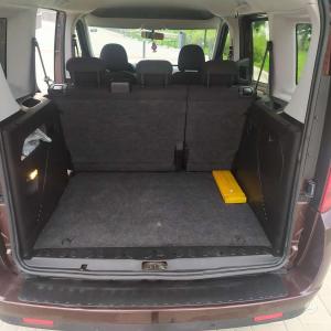 Red Fiat Doblo 2013 in Birzai, with an engine capacity of 1.37 L and mileage of 214 thousand km for 3650 €, photo 26 on AUTOMOTO.COM.LV