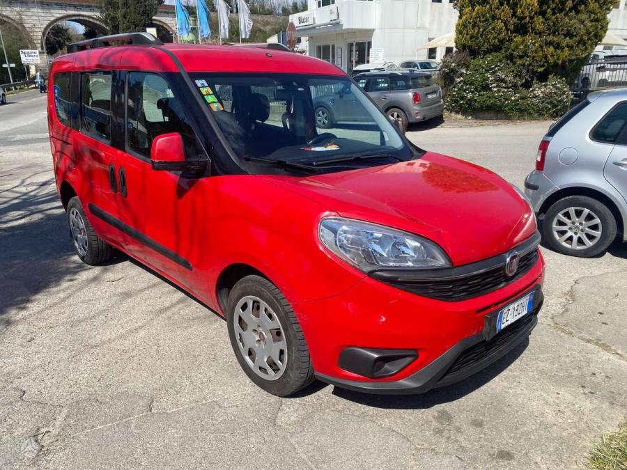 Sarkans Fiat Doblo 2015 Šauļi, ar dzinēja tilpumu 1.60 L un nobraukumu 260 tūkst. km par 4500 €, foto 3 vietnē AUTOMOTO.COM.LV