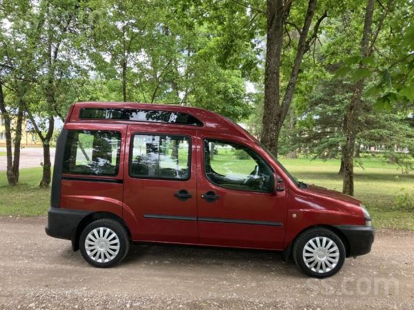 Red Fiat Doblo 2006 in Jelgava, with an engine capacity of 1.30 L and mileage of 251 thousand km for 1850 €, photo 4 on AUTOMOTO.COM.LV